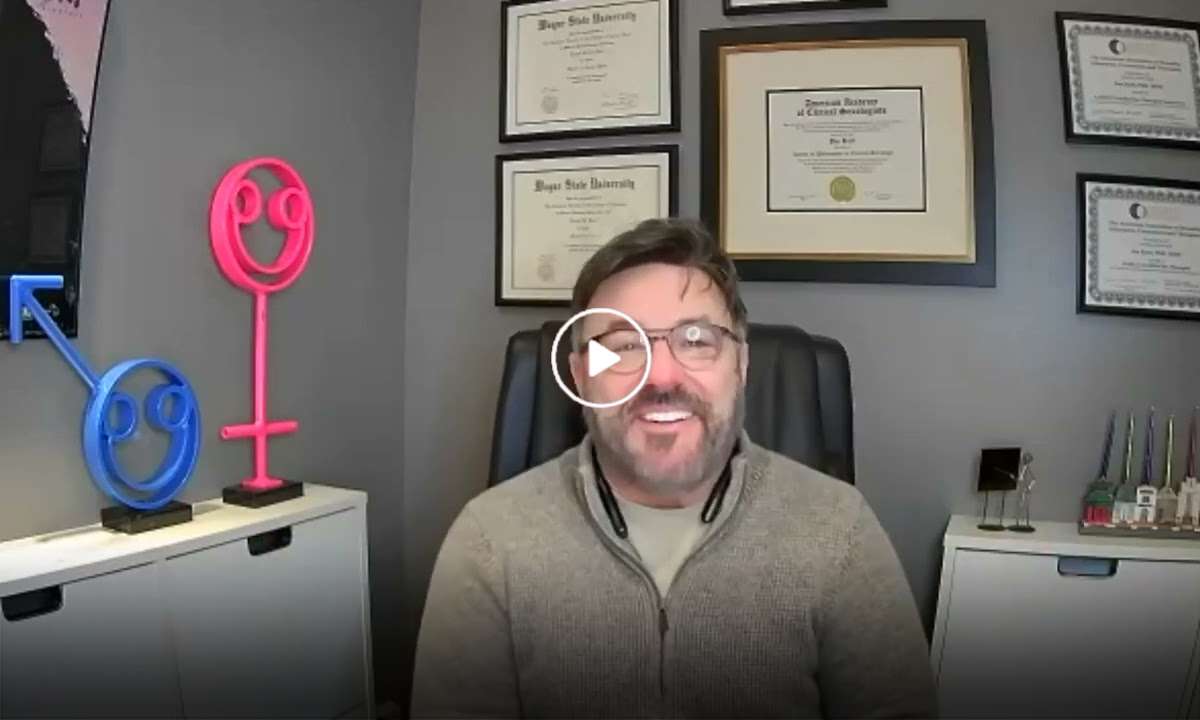 Dr. Joe Kort - Expert Interview - Life in Red